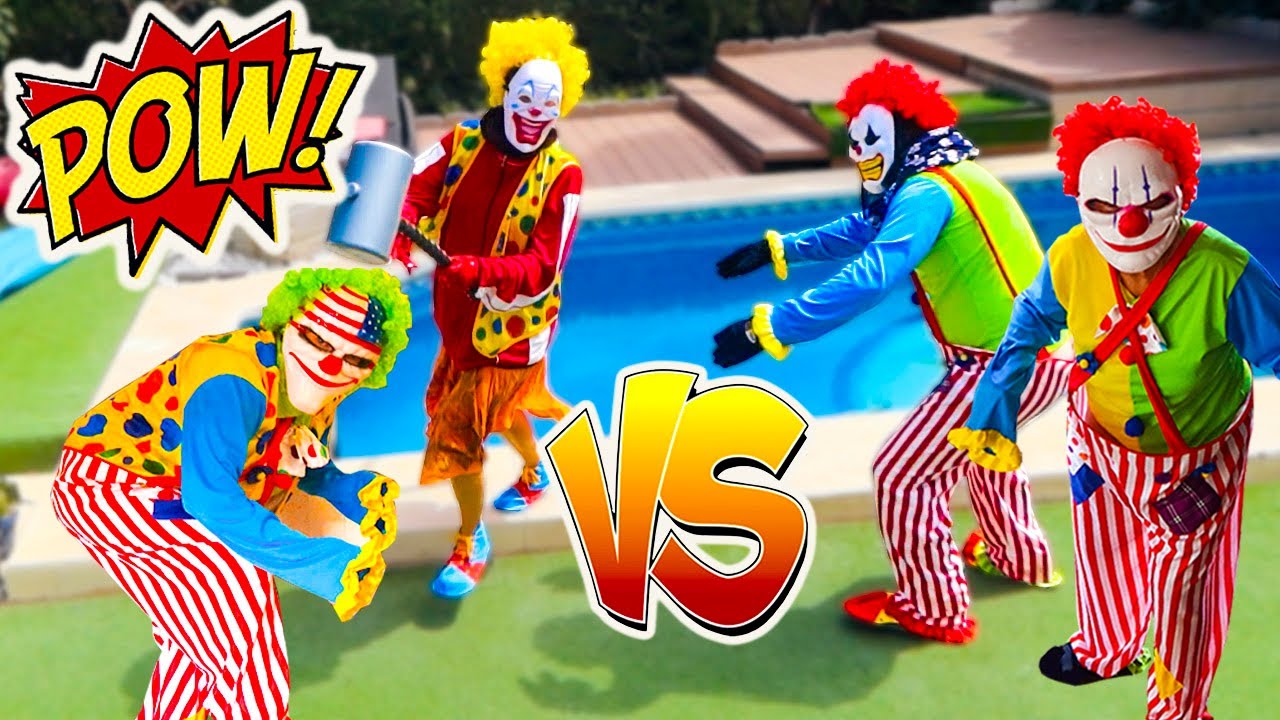 PAYASÍN SE ENFRENTA A LOS PAYASOS LOCOS *Battle Royale por el martillo ...