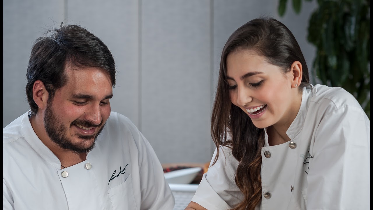 Emisión en directo de María Luisa Arias y Federico Martínez - YouTube