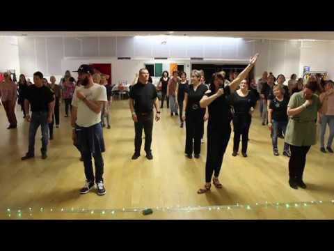 React - Line dance (Avec Maggie Gallagher) - YouTube