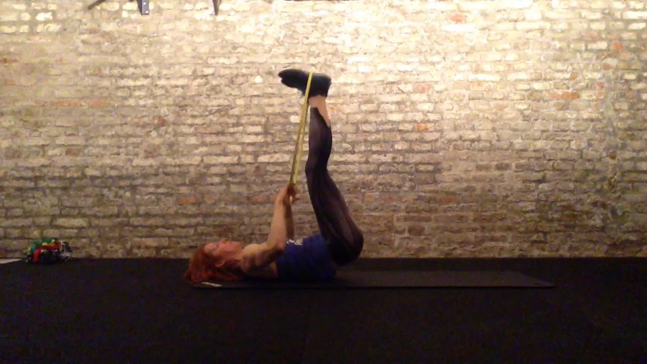 Bauch unten mit Reifen - YouTube