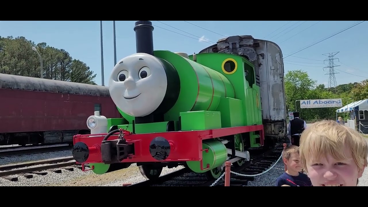 Day Out with Thomas and Percy: Percy tells a story - YouTube