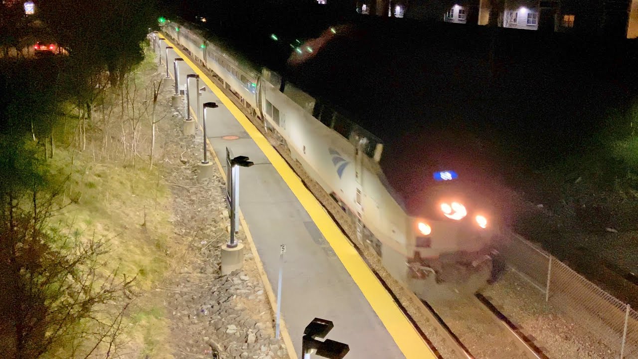 Northbound Amtrak Downeaster Passing Through Wilmington Station - YouTube