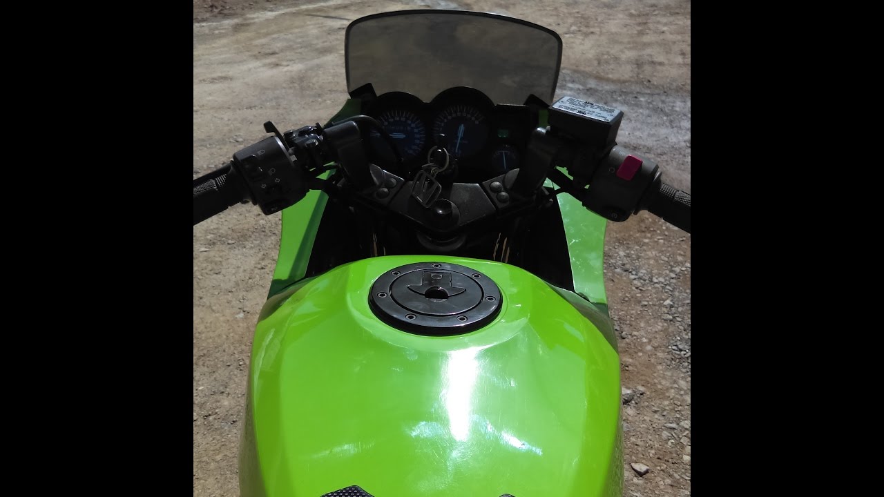 2000 Kawasaki ninja 250 walk around - YouTube