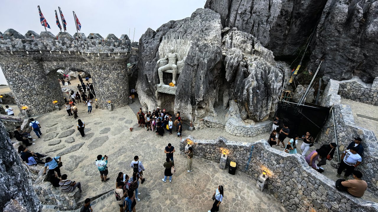 DRAGON TREASURE CASTLE - YouTube