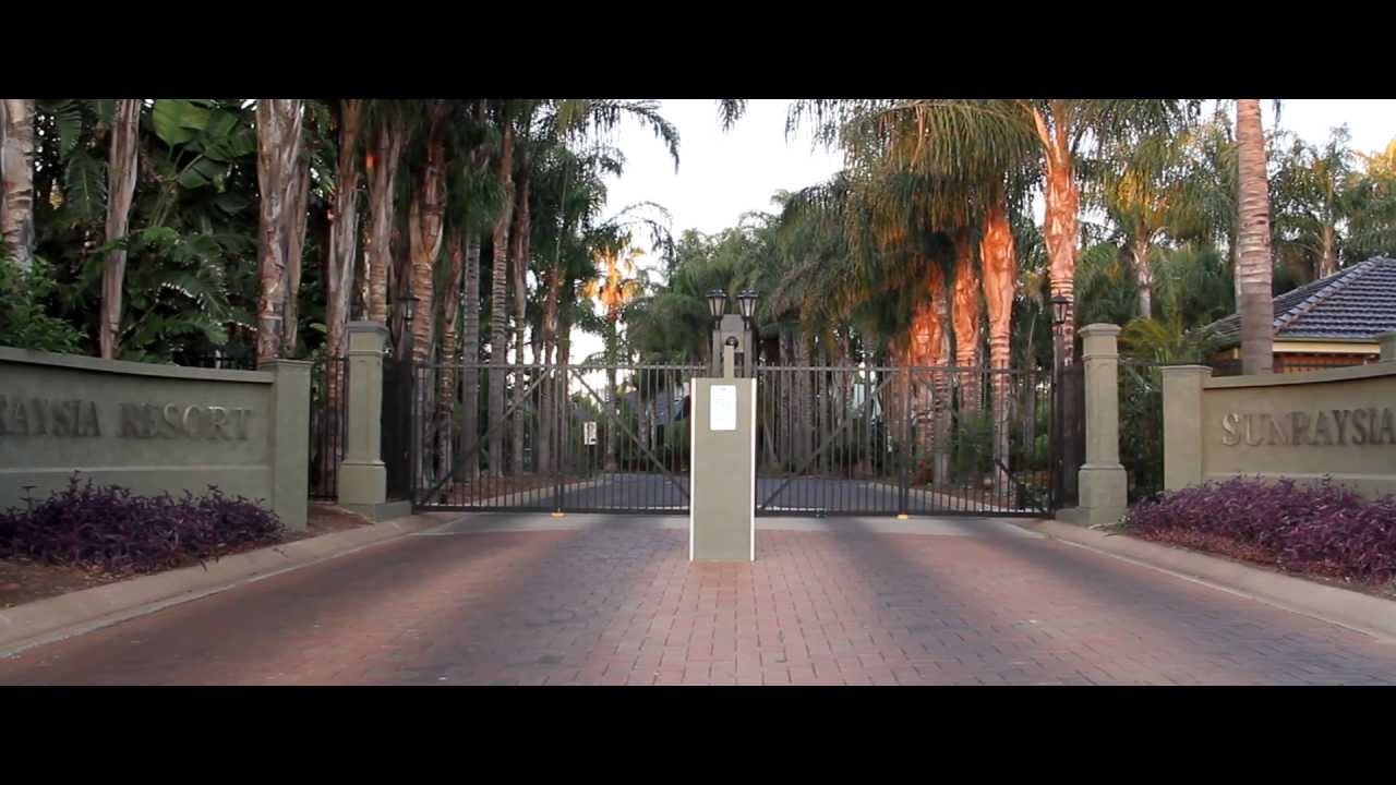 Sunraysia Resort - YouTube