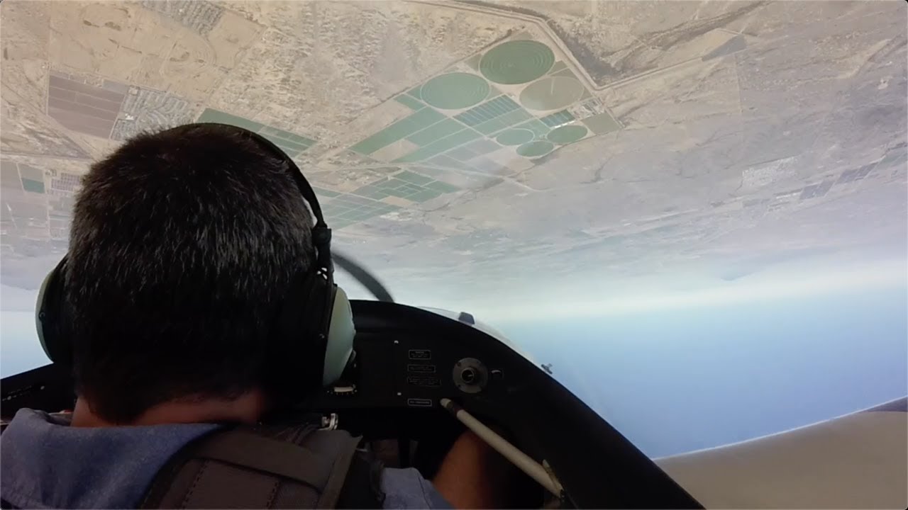 Wake Turbulence Encounter - YouTube