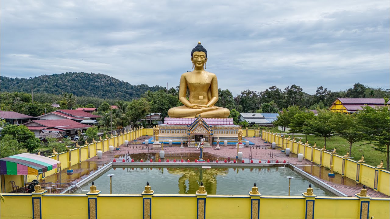 Wat Kalai 吉打州最大尊的泰国佛像 位于Gurun #WatKalai #kedah #gurun - YouTube