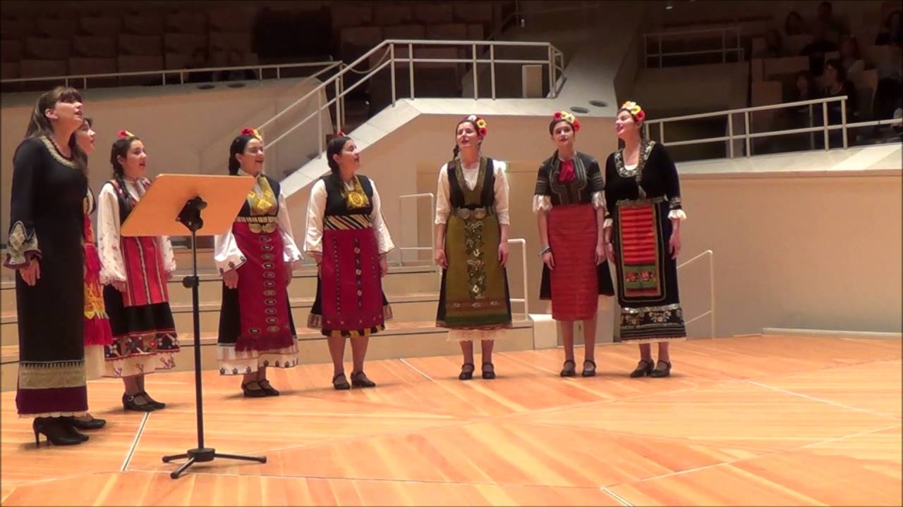 Хор Нуша - "Яз ти постилам" (на живо) | Nusha Choir - "Yaz ti postilam ...