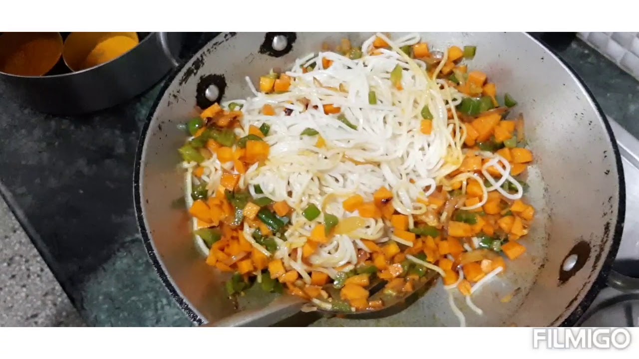 Tastiest Delicious Veg Spring Rolls😋full video! - YouTube