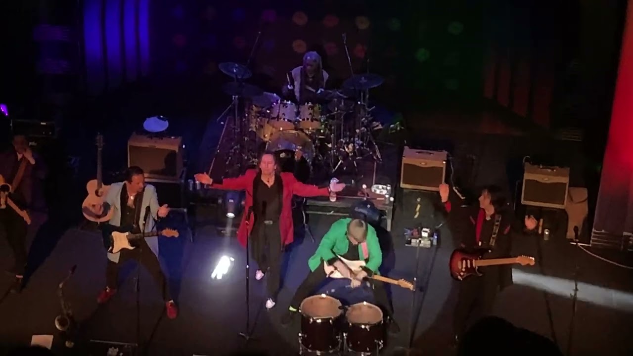 Showaddywaddy 50th Anniversary Tour 14/01/2023 Finale - YouTube