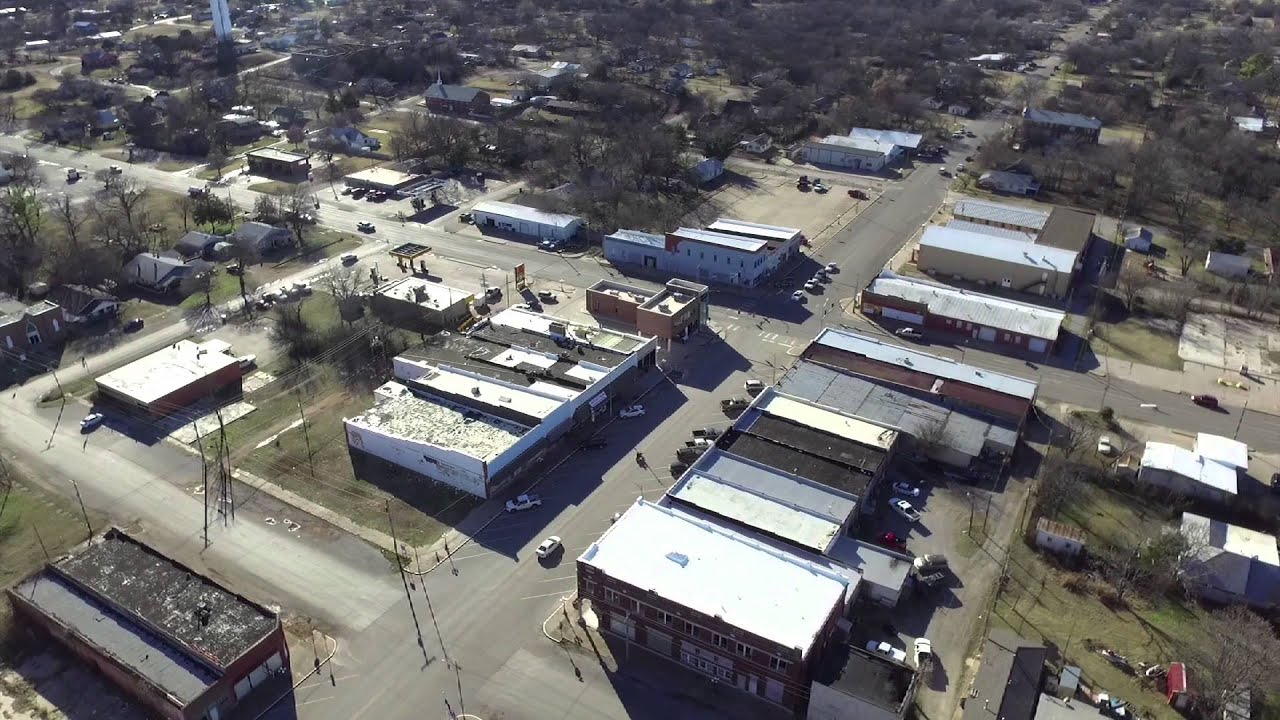 Down Town Comanche Oklahoma - YouTube