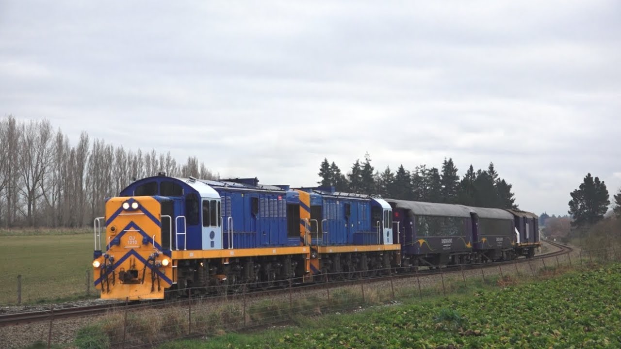 Dunedin Railways - Dj's 1210 & 1227 to Christchurch (HD) - YouTube