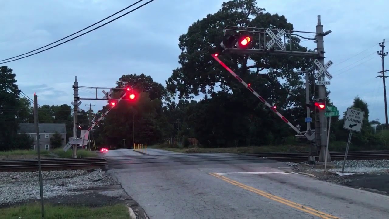 Amtrak 79 the Carolinian in Salisbury NC. - YouTube