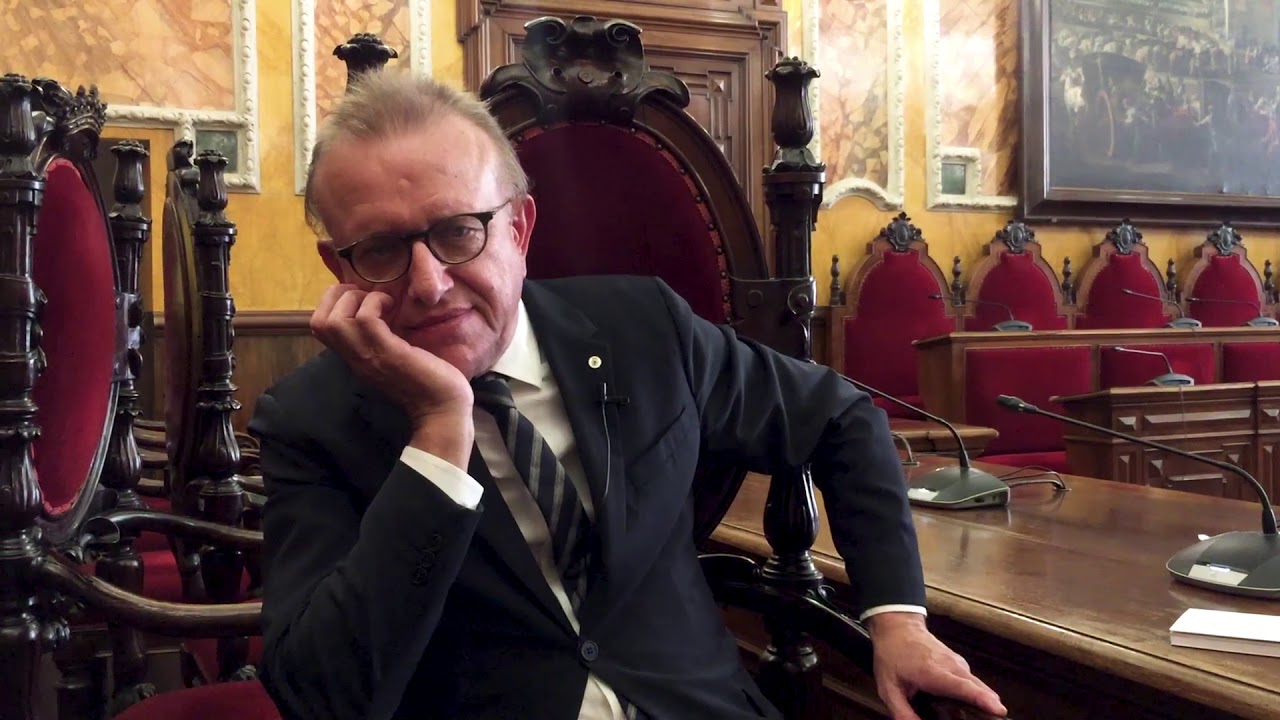 Richard Geoffroy - Chef de cave Dom Pérignon - YouTube