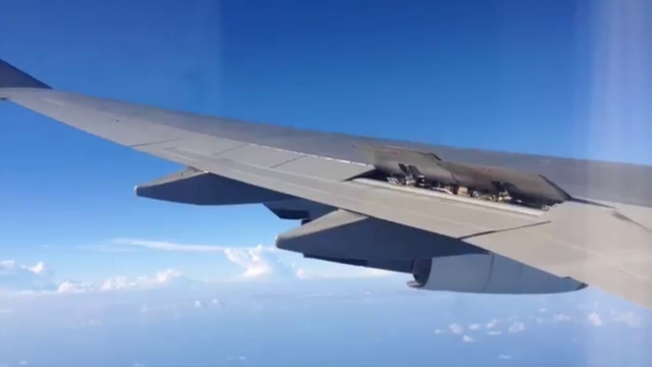 Qantas QF74 San Francisco to Sydney economy class - YouTube