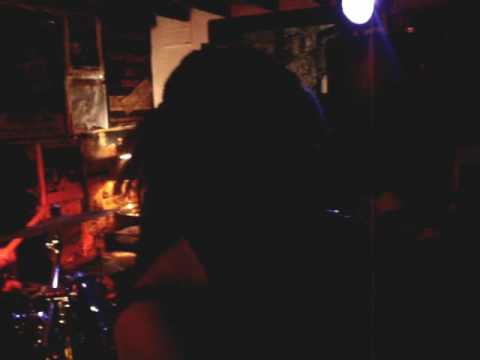 mike playing in Ramelton at the Bridge bar - YouTube