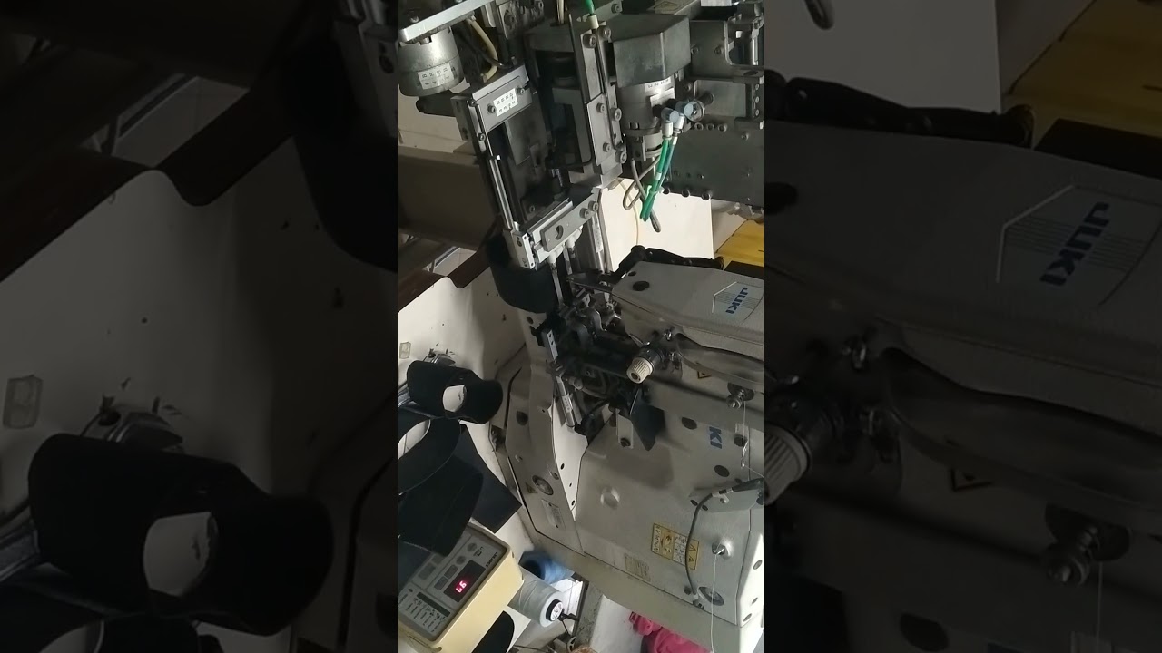 Automatic face to face elastic join machine. Juky head hams divice. - YouTube