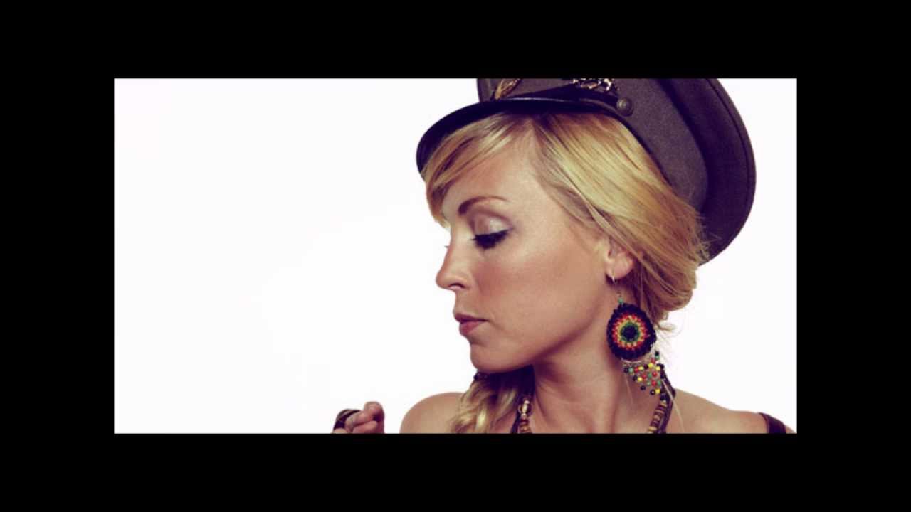 Syster Sol (med Promoe) - Special Place - YouTube