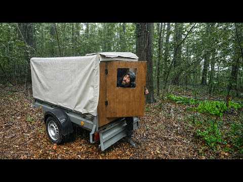 Primera noche en mi camper remolque oculto: ¡Tormentas eléctricas y lluvia intensa!