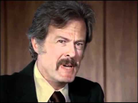 Columbo: Robert Culp Connects with the Word "Chick" - YouTube