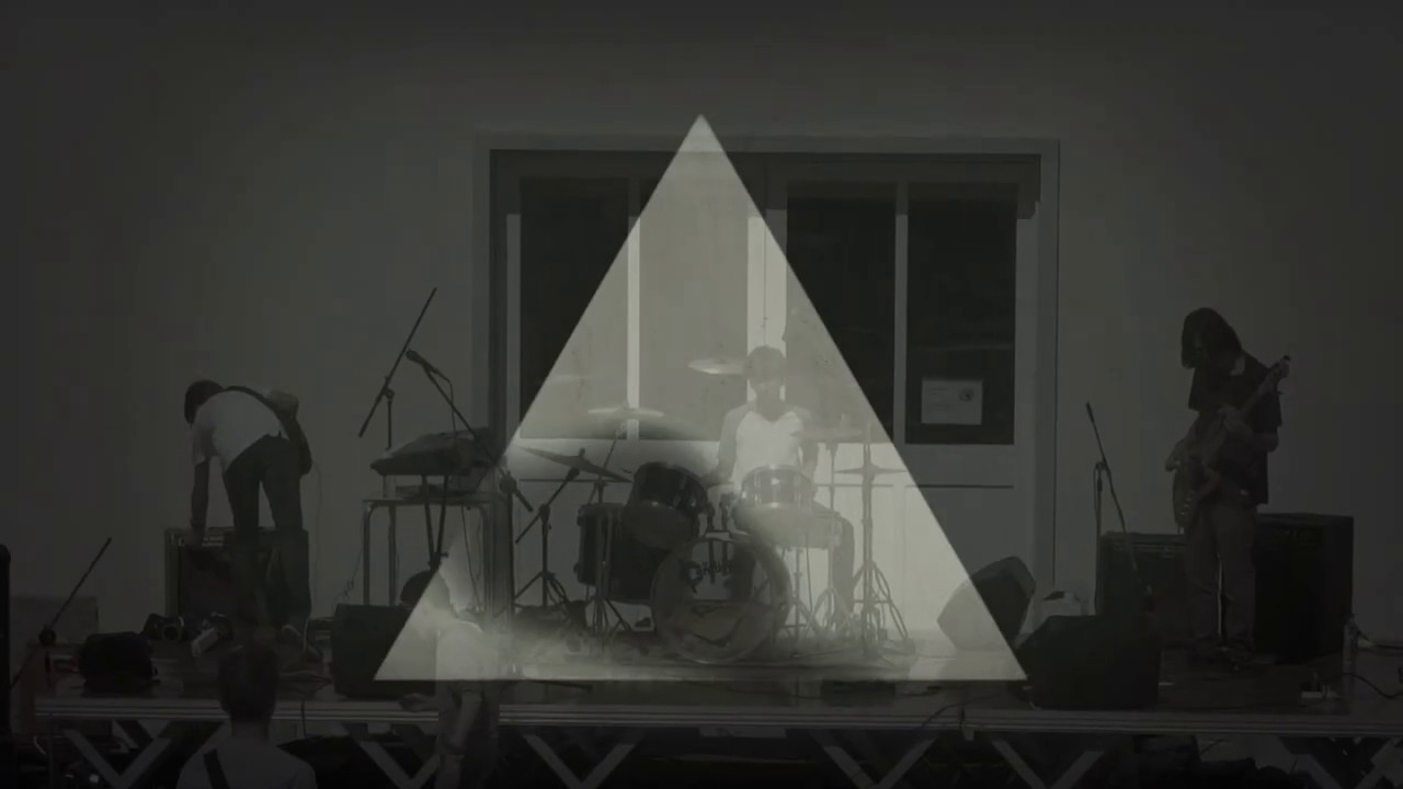 Lachrymology - Vale do Mar Sem Queira - YouTube