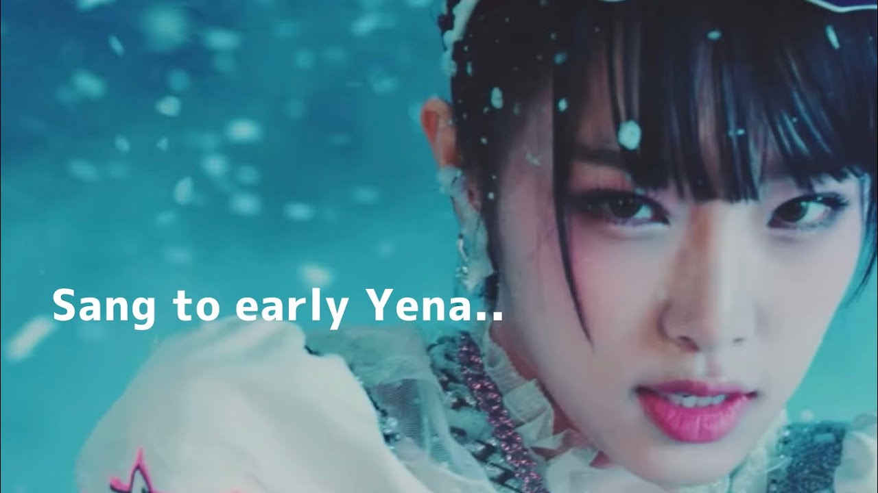 Smiley Yena but she sang to early… Slay_Chae - YouTube