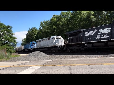NS 11q with SIX leaders and CITX SD40-2 3802 and CBFX GP40 4003. - YouTube