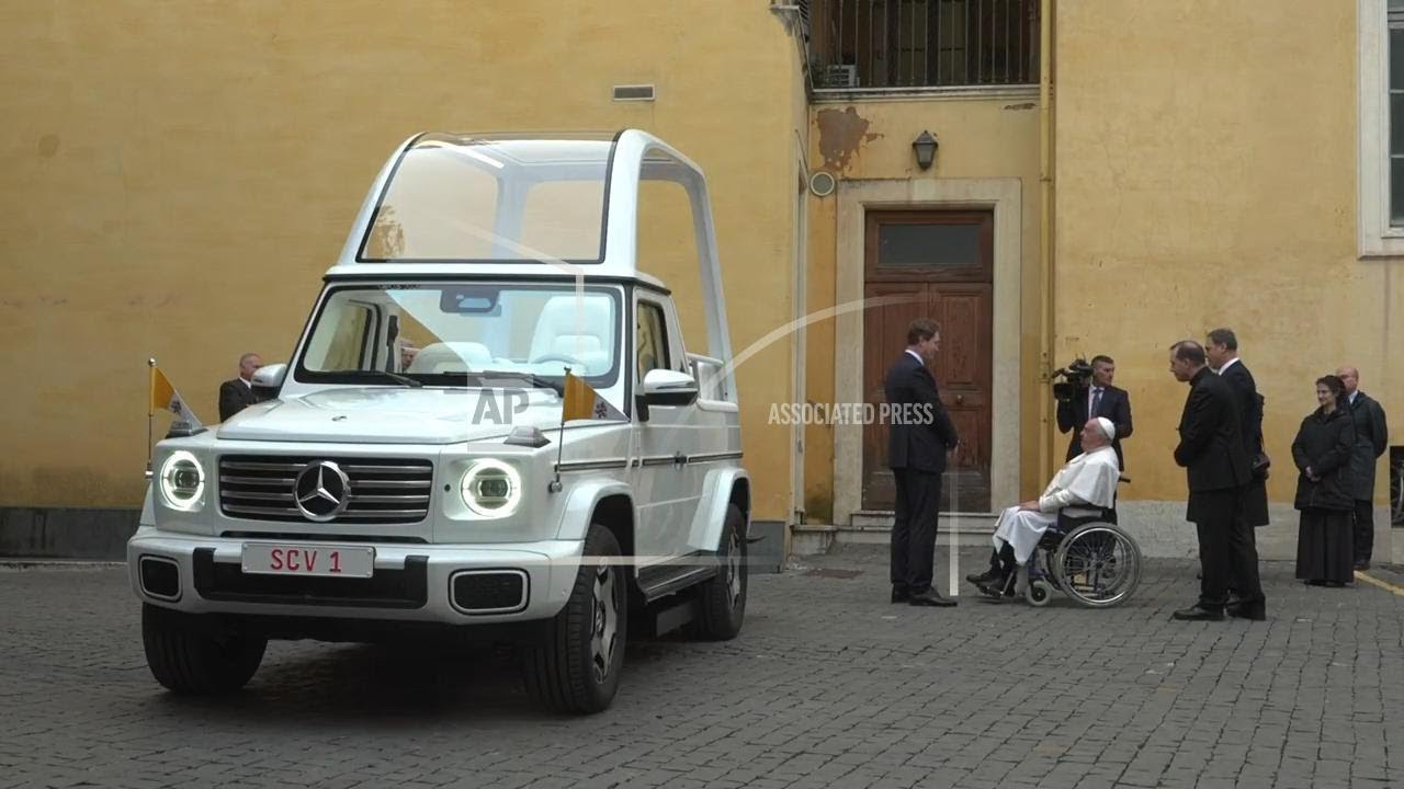 Pope Francis receives new electric vehicle as Vatican pushes ahead with ...