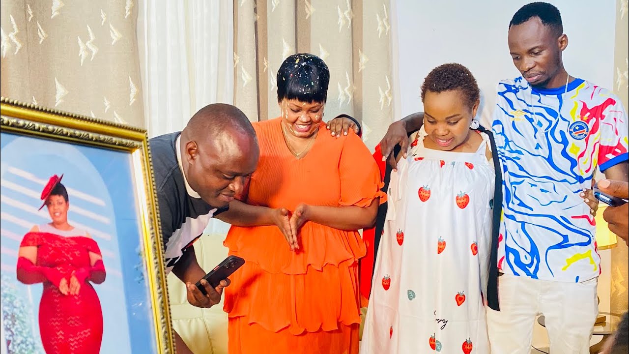 ABEL hamwe na SOLUTION COUPLE BAKOREYE Surprise y' umwaka 🥳ORNELLA ...