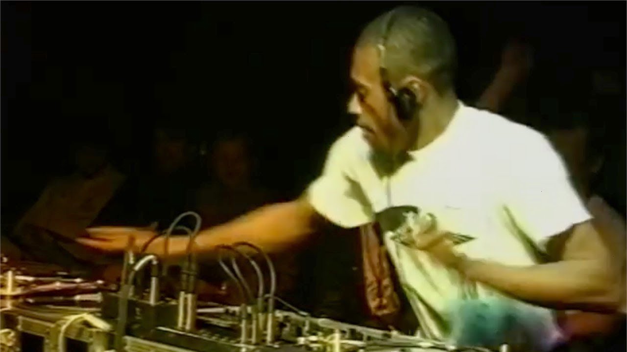 Cutmaster Swift — 1988 DMC World Eliminations - YouTube