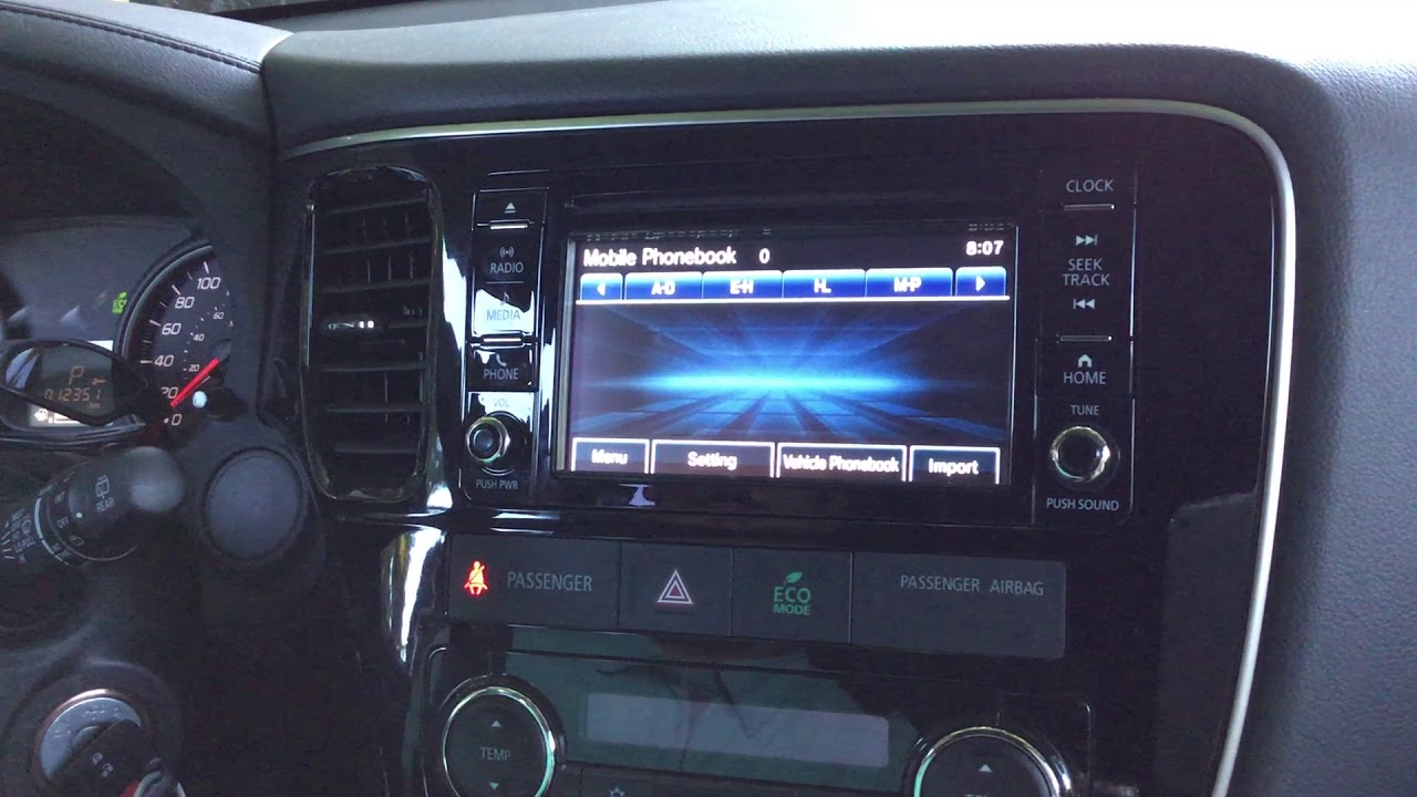 How to pair your iPhone with a 2017 Mitsubishi Outlander - YouTube