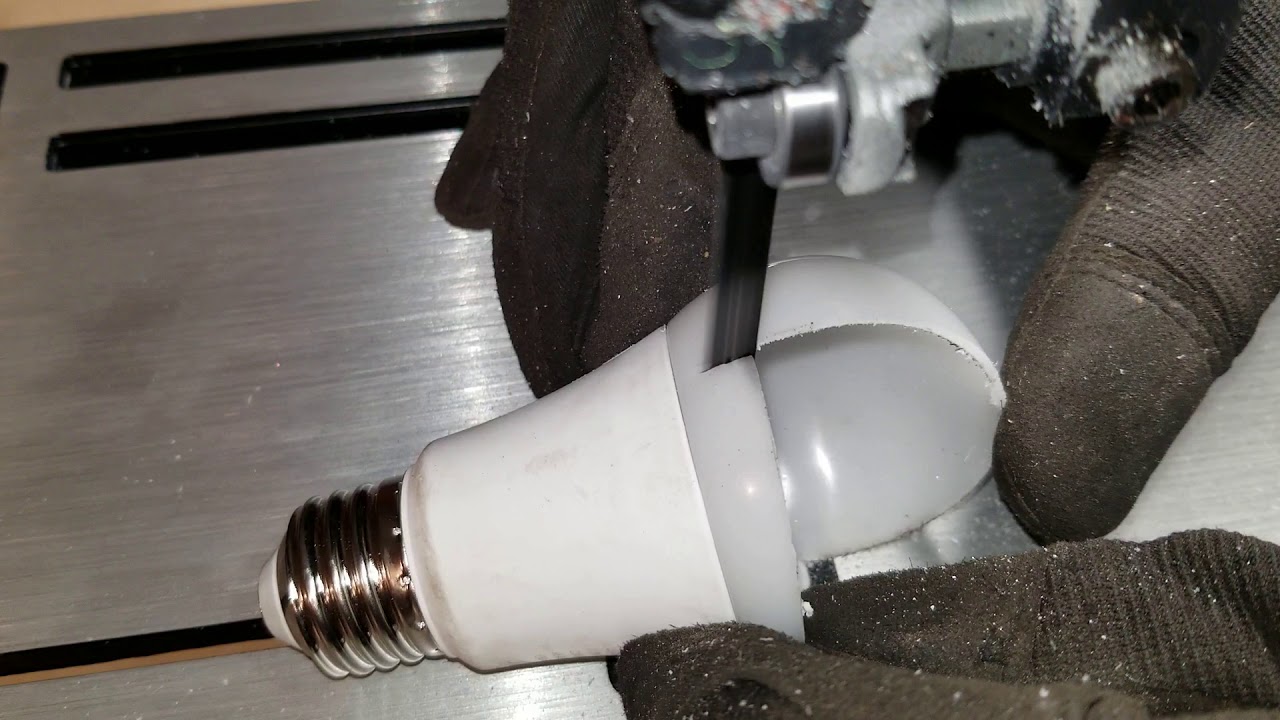 Whats inside a LED Bulb! - YouTube