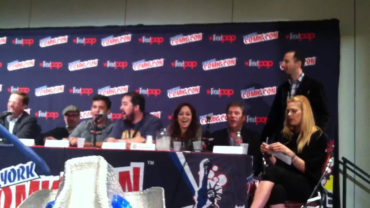 NYCC Thrilling Adventure Hour Cast - YouTube