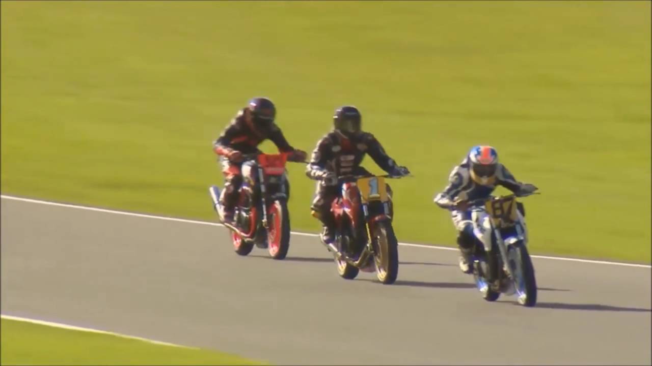 Finn Chalk Race Replay Donington Park 2016 - YouTube
