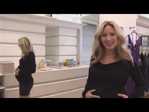 How To Wear A Maternity Skirt