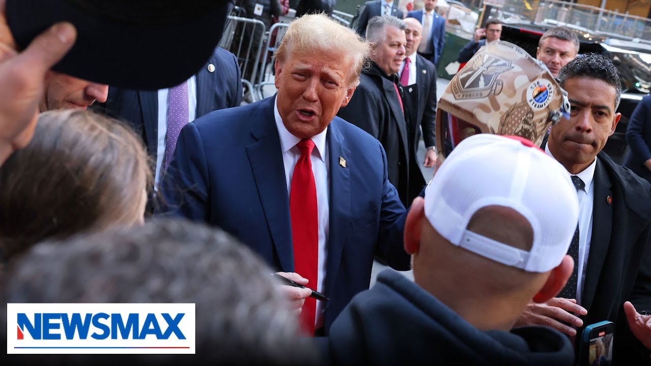 Trump makes early morning visit with construction workers - YouTube