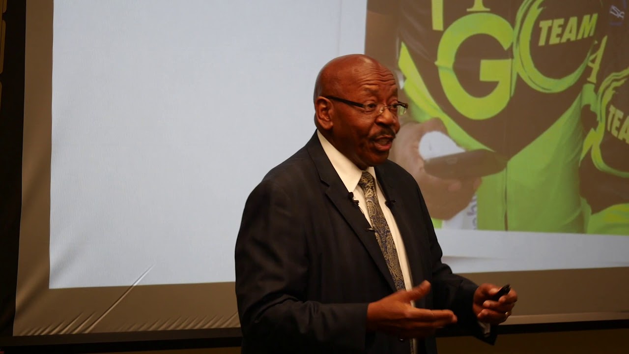 Motivational Speaker, Rufus Stephens spealing from his signature ...