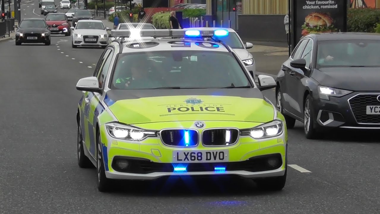 Merseyside Matrix RPU Responding! | BMW 330D Estate marked | Edge Lane ...