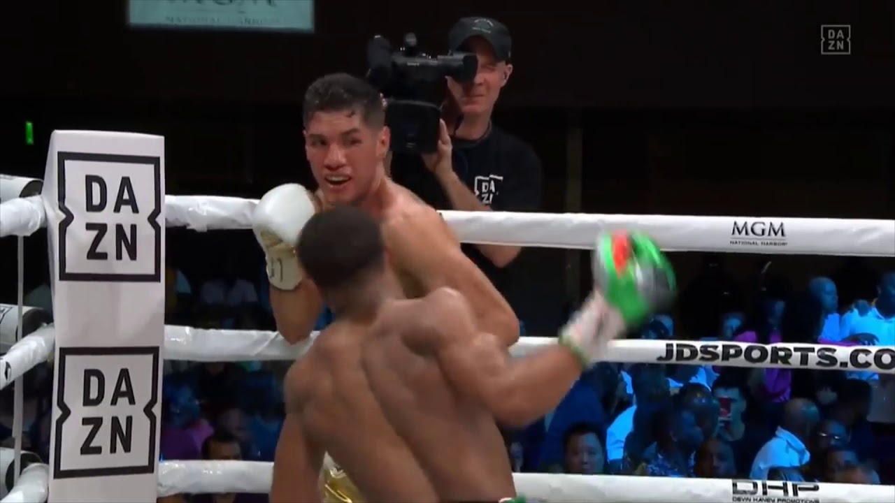 Some of the best Knockouts and Knockdowns in boxing - YouTube