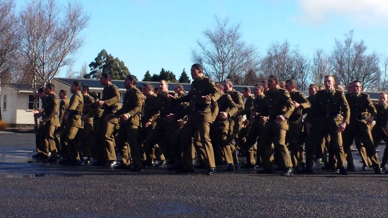 Army haka 2014 - YouTube