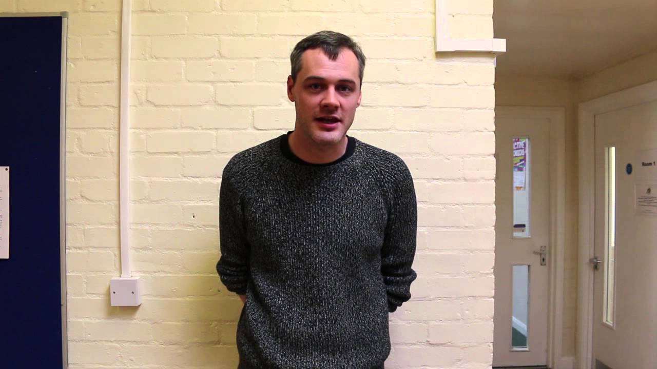 Simon Waddington, Liberal Democrats PPC, speaks at Erith & Thamesmead ...