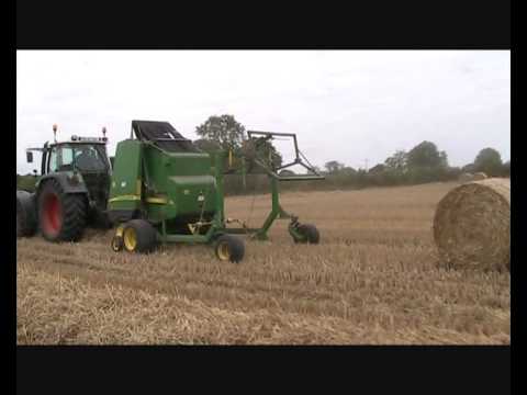 Bale Buggy Hillmaster - YouTube