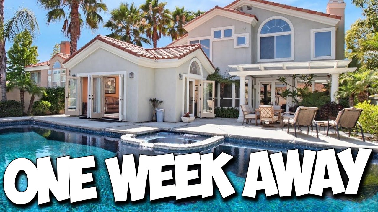 THE RED RESERVE HOUSE IS HERE! - YouTube