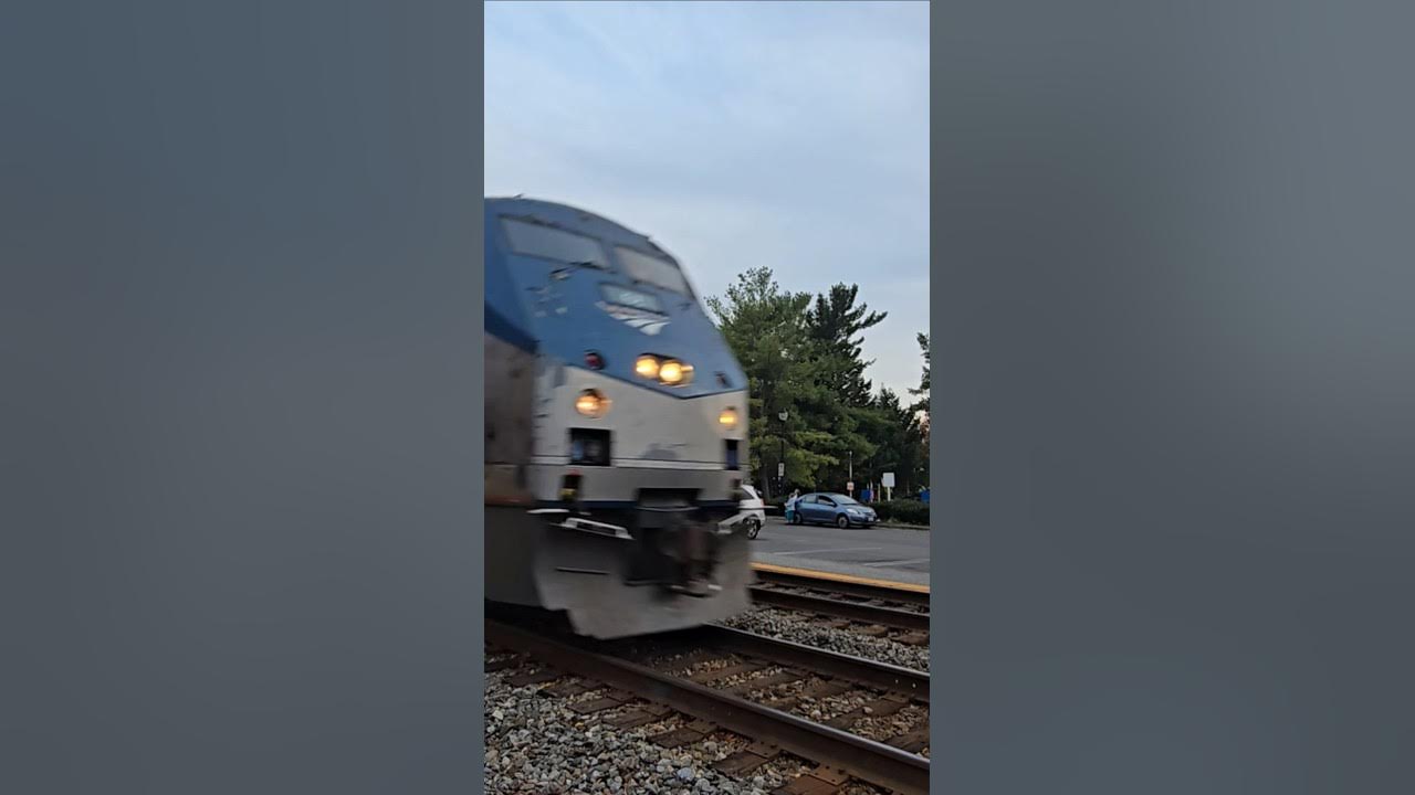 AMTK P040 at Gburg @TheDMVrailroaddude145 @The-Signal-Man - YouTube