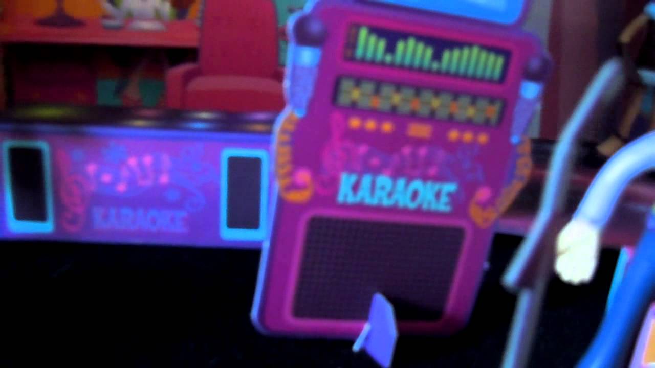 MINI GROOVY DOLL DANCETERIA - YouTube