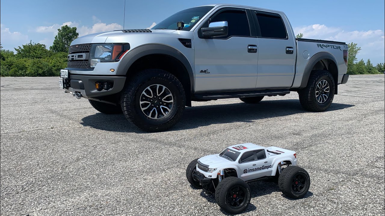 Ford F-150 SVT Raptor Races Mini RC Raptor lol! - YouTube