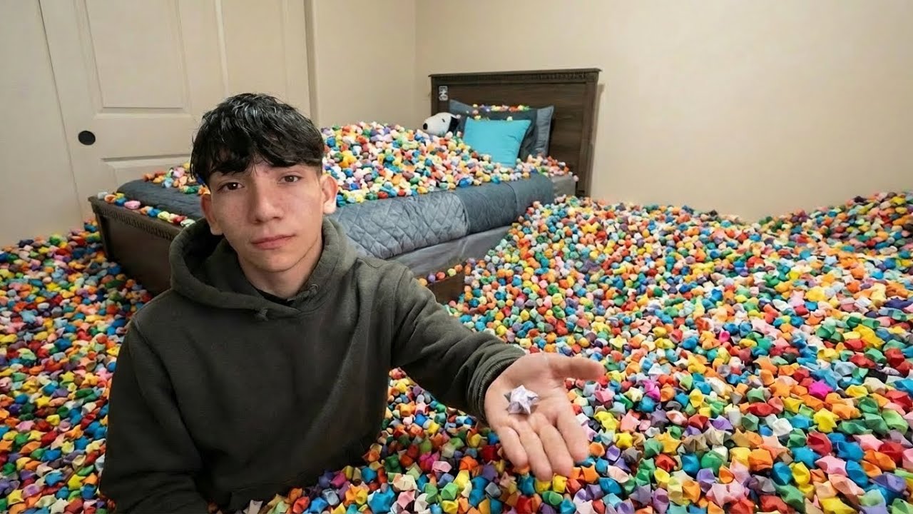 15yr makes thousands of paper stars - YouTube