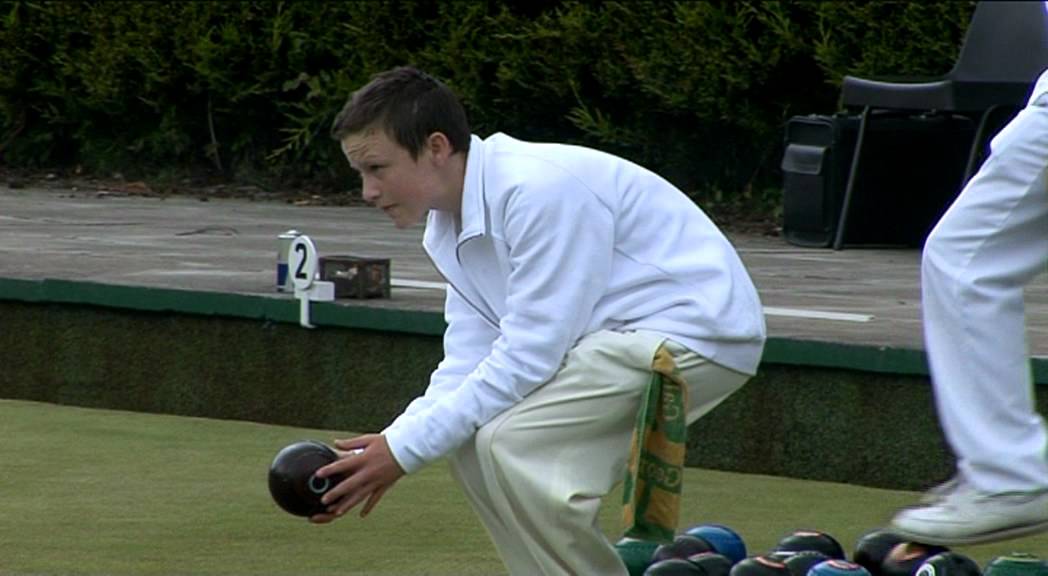 An introduction to Lawn Bowls in the Republic of Ireland - YouTube