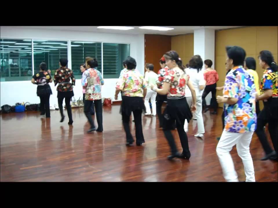 ชมรมรักษ์สุขภาพจังหวัดนนทบุรี Line Dance จังหวะ Locomotion 1 - YouTube