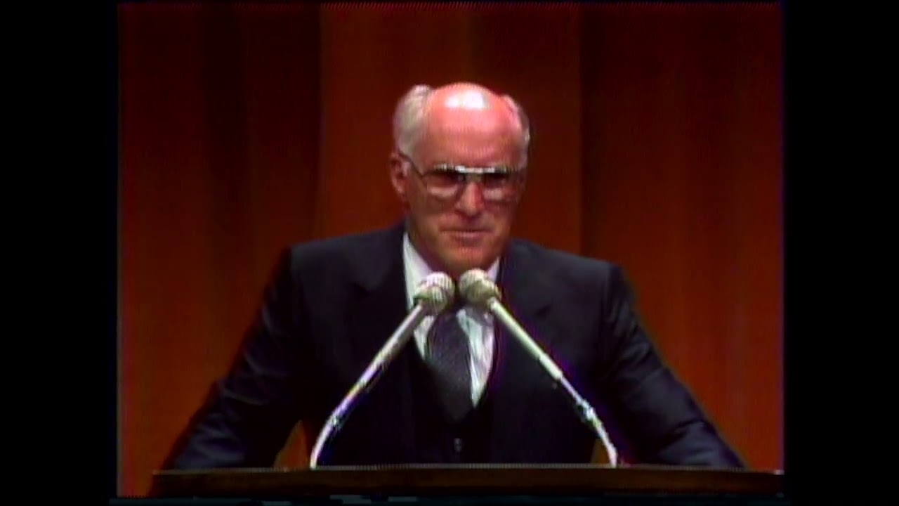 Using the Scriptures | Robert J. Matthews | 1981 - YouTube